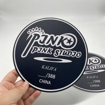 Cina Adesivo fustellato autoadesivo impermeabile personalizzato rotondo nero in vendita