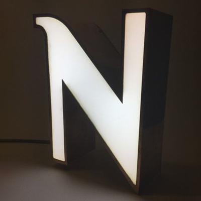 China Exquisite Metal Letters Signs Edging 3D Stainless Steel Letters Signs Advertising Display for sale