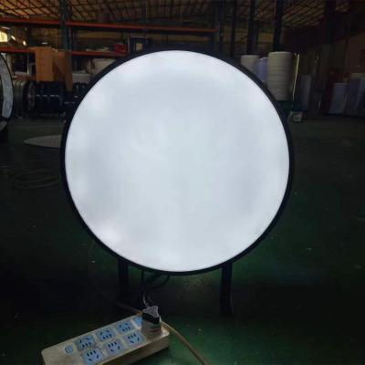 China Custom Round LED Light Box Weatherproof Acrylic LED Signage For Outdoor Advertising for sale
