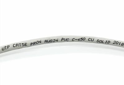 Cina Il CU Unshielded 24AWG del cavo PR04 0,48 alla rinfusa Cat5e del computer 4 paia scopre il rame in vendita