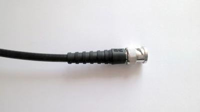 Cina Piegatura maschio coassiale del connettore di cavo del CCTV di RG59U BNC sopra con lo stivale lungo in vendita