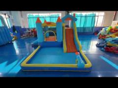Polyester Oxford opblaasbare blauwe en oranje waterglijbaan voor kinderen pretpark