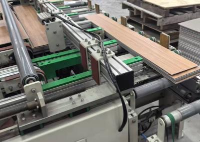 Cina IXPE commerciale SPC Interlock pavimento Il tipo di superficie perfetto per la vostra attività in vendita