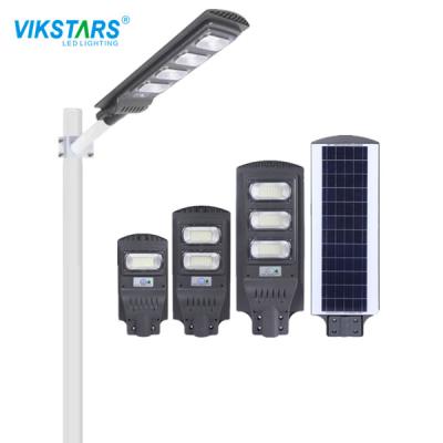 China Alles In Een LED Straatlantaarn op Zonne-energie IP66 Koud Wit Voor Buitenverlichting for sale