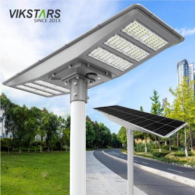 Cina Nuova Lampada Stradale Solare Bidirezionale IP66 LED Luce Solare da Giardino 600W 900W Tutto in Uno Luci Paesaggistiche Solari in vendita