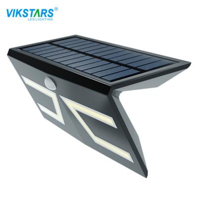 China 3.7V Battery Outdoor Solar Lights For House 5W Motion Detected Lighting Mode for sale