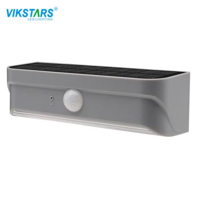 China luzes solares fixadas na parede do Temp da cor 6000K para o jardim PIR Sensor IP65 impermeável for sale