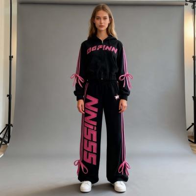 China Custom Designer Women'S Clothing Sweatsuit Streetwear Comfortable Suit Applique Embroidery Jogger Y2k Tracksuits for Women for sale