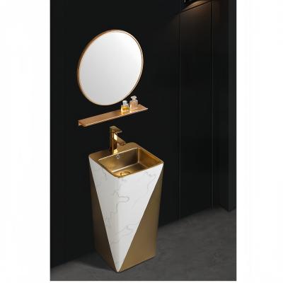 China Dual-Flush Traditioneel ontwerp Moderne voetstuk wastafels met decoratieve Backsplash tegels Te koop