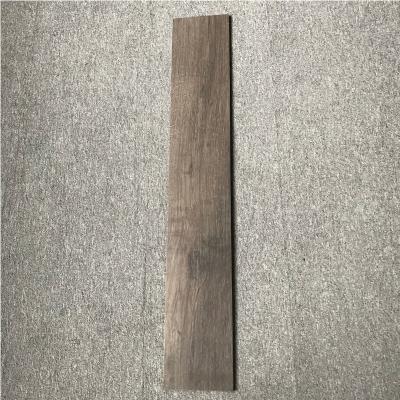 Cina Piastrelle per pavimenti nelle Filippine Piastrelle vitrificate di legno per un aspetto naturale e accattivante in vendita