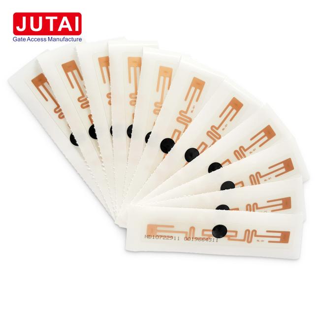 UHF tag