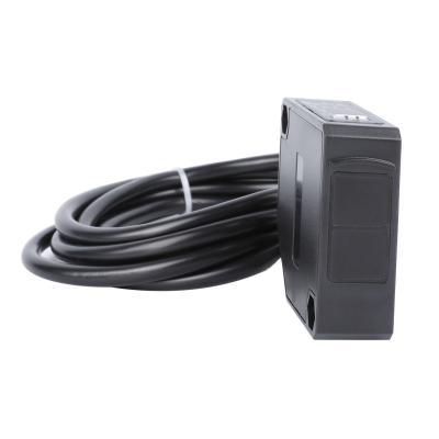 Cina Sensore fotografico riflettente con uscita di relè e risposta rapida. Perfetto per porte da garage. in vendita