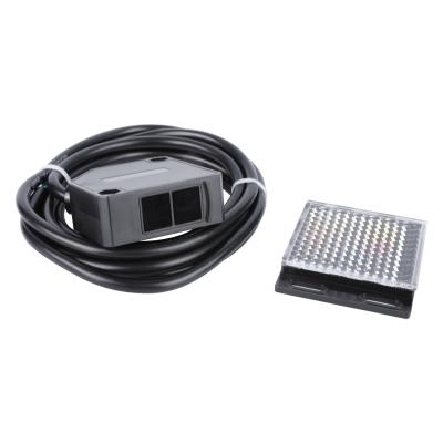 China Reflective IR Sensor for Roller Shutter Doors | 7m Range | Solid Relay Output | 10–30V DC for sale