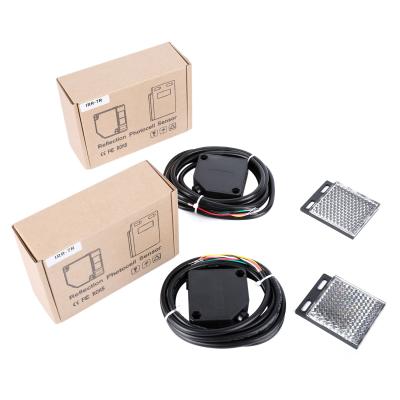 China Reflective IR Sensor for Roller Shutter Doors | 7m Range | Solid Relay Output | 10–30V DC for sale