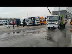190hp ELF ISUZU Road Sweeper Truck 2300L 5000L Garbage Collection