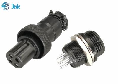 China Material masculino y femenino de la aleación del cinc del color del negro del conector de la aviación de los equipos Gx12 en venta