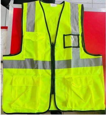 China 110 Gram 80 Gram Green Hi Vis Vest Custom Construction Vest Zipper Type for sale