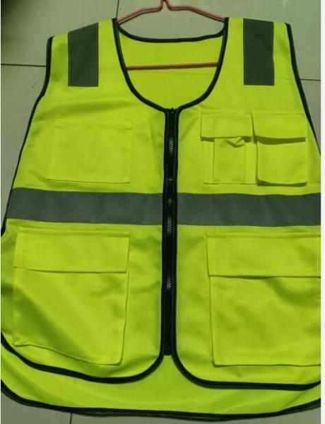 Quality Multiple Pocket Polyester Safety Vest 120g Personalised Hi Vis Vest for sale
