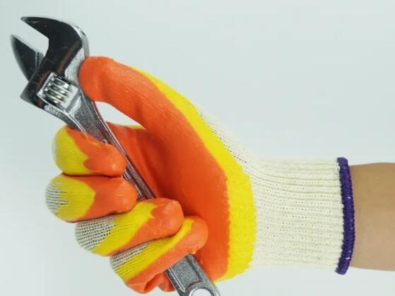Quality Poly Cotton Seamless Knitted Latex Palm Coated Gloves for sale