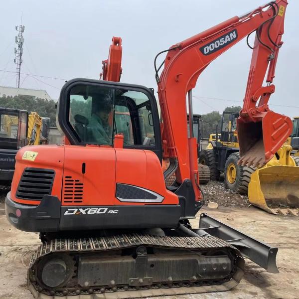 Quality 2019 Original Korea Used Doosan Excavator Doosan DX60 Doosan DX75 for sale