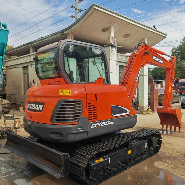 Quality 2019 Original Korea Used Doosan Excavator Doosan DX60 Doosan DX75 for sale