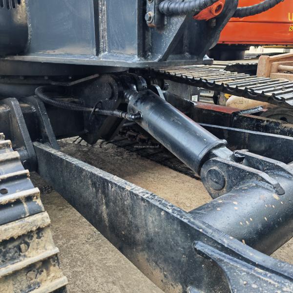 Quality DH60 Dx60 Dh6 Used Doosan Excavator Second Hand Excavator 5.5 Ton for sale
