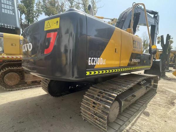 Quality 21000kg Used Hydraulic Crawler Excavator Second Hand Volvo Ec210 1.1m3 Bucket for sale