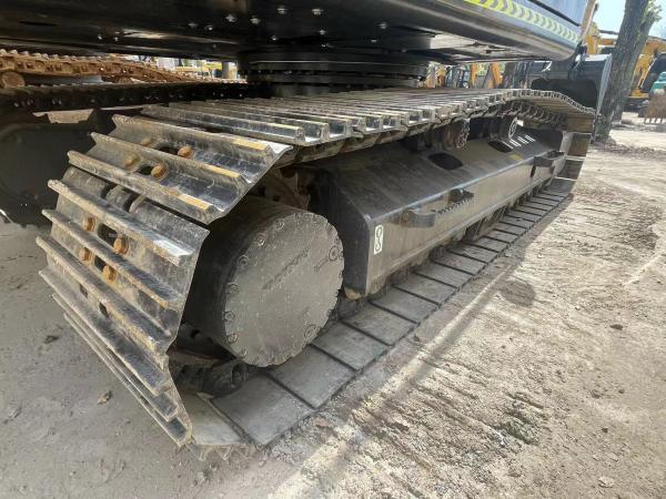 Quality 21000kg Used Hydraulic Crawler Excavator Second Hand Volvo Ec210 1.1m3 Bucket for sale