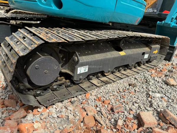 Quality Mini Used Crawler Excavator Kubota 155 Second Hand Low Working Hours Excavator for sale