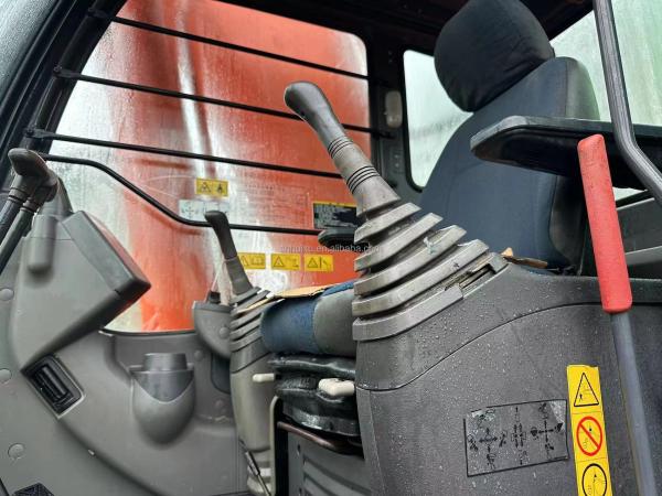 Quality 35 Ton Construction Machinery Hitachi Zx350 Old Hitachi Excavator 1.38m3 for sale