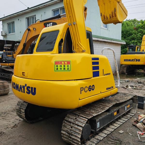 Quality Yellow Mini Used Excavator 6T Second Hand Komatsu Pc60 Original Color for sale