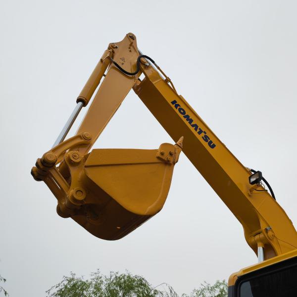 Quality Yellow Mini Used Excavator 6T Second Hand Komatsu Pc60 Original Color for sale