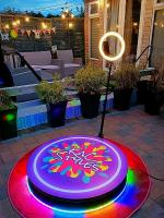 China Automatic Spin 360 Video Camera Booth Platform For Parties for sale