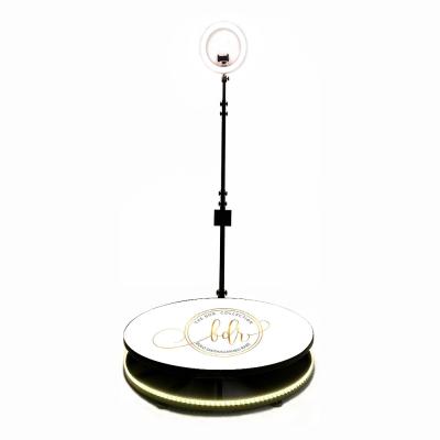 China Peso leve manual portátil da câmera da cabine da foto da rotação 360 com Ring Light à venda