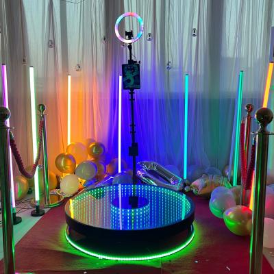 中国 Selfieブースを回す携帯用自動LED 360の写真ブースのスロー モーション 販売のため