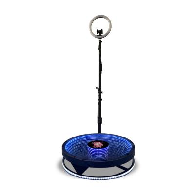 Cina CA automatico 110V della cabina della foto di rotazione LED 360 del partito - 240V ha personalizzato in vendita