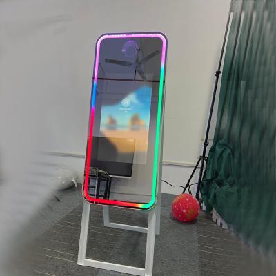 Cina Colore bianco di Selfie dello specchio della foto schermo a 65 pollici della cabina del grande per affitto in vendita