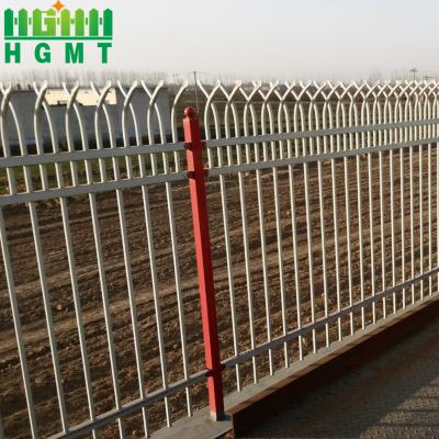 Cina Recinzione di giardino tubolare in acciaio larghezza 2 metri ringhiera resistente rinforzata in vendita