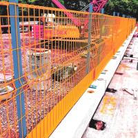 China Retractable Edge Protection Barrier With One Touch Operation for sale
