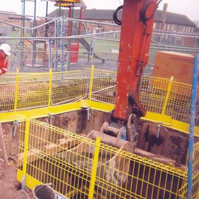 China Barrera de protección de bordes ajustable, diseño modular para una instalación flexible en venta