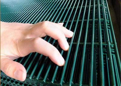China Ral6005 Powder Coating Green Color 358 Anti Climb Fence for sale