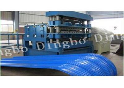 Cina Idraulica aggraffatura macchina con servomotore 1kw per lastre ondulate formate in strisce orizzontali in vendita