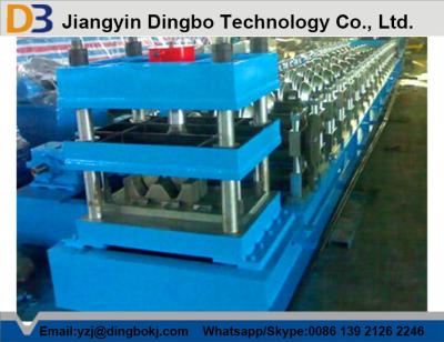 China Machine vormen/de Wegvangrail die van de hoge snelheidsw Straal Vormt Machine Rolling Te koop