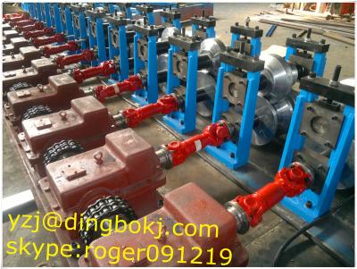 China rolo do Purlin do feixe do caminhão do motor 22kw que forma a máquina com a caixa de engrenagens conduzida à venda