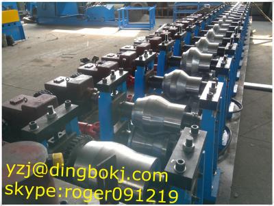 China rolo do Purlin do feixe do caminhão do motor 22kw que forma a máquina com a caixa de engrenagens conduzida à venda
