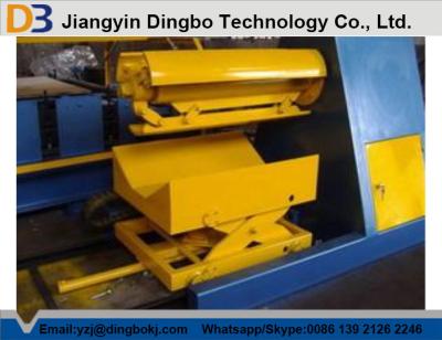 中国 CNC の制御システムの電気制御システムが付いている機械類を形作る油圧 Uncoiler Rool 販売のため