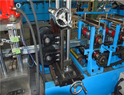 China Geautomatiseerde Hoge Precisie C die Purlin Machine voor Kleurenstaal vormen met PLC Controle Te koop