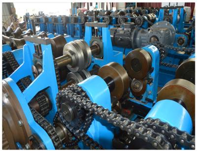 Cina Rotolo a basso rumore del Purlin dell'acciaio Z che forma macchina per controllo dello SpA del materiale da costruzione in vendita