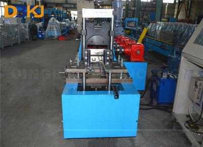 China Rolo de aço do corrimão da bobina da segurança que forma o equipamento para personalizado com 380V 50Hz à venda