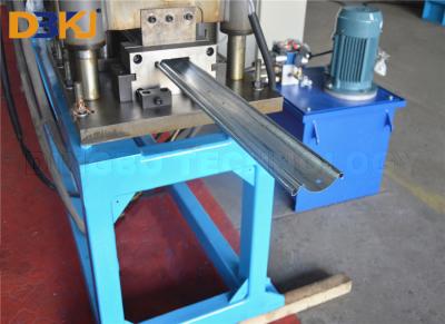Cina Stecca d'acciaio di alluminio del rullo dell'otturatore della striscia della porta di rotolamento della lamina di metallo del garage che fa macchina in vendita